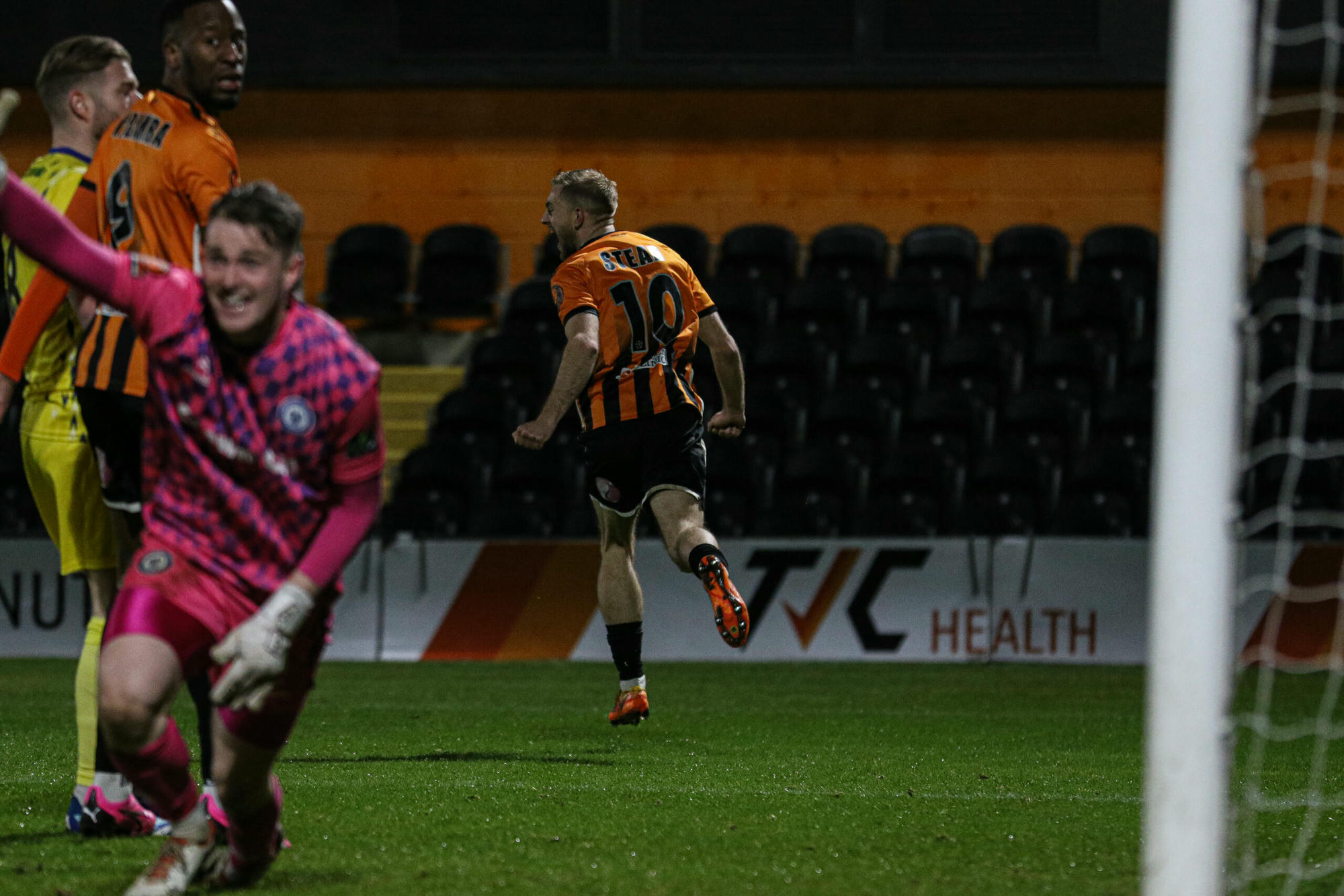 GALLERY | BARNET FC 2-0 ROCHDALE - Barnet Football Club