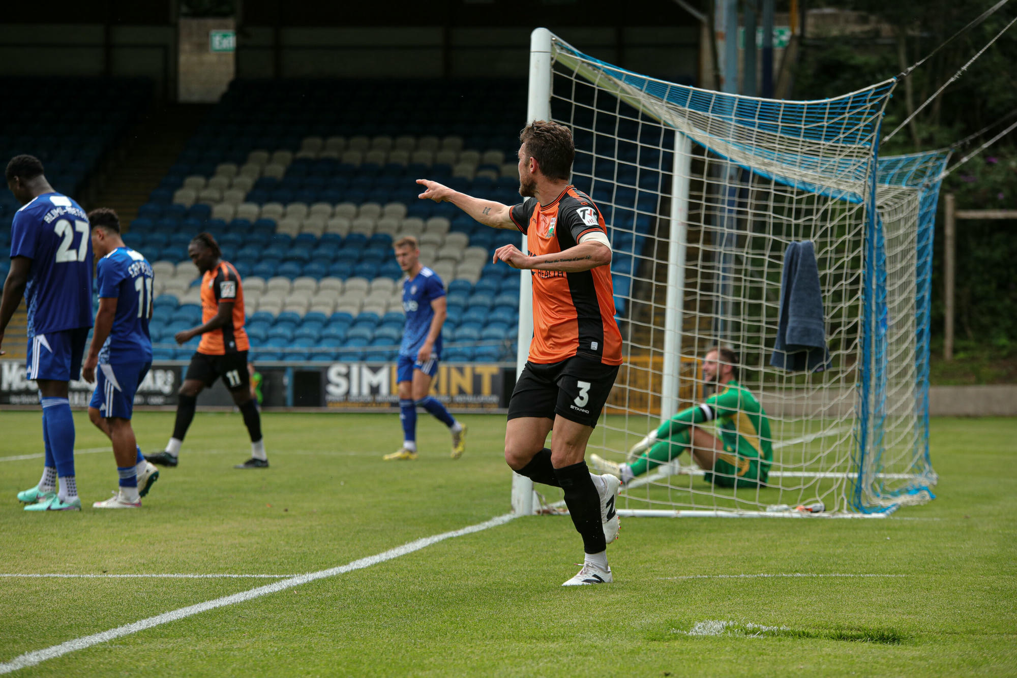 GALLERY | HALIFAX TOWN 2-1 BARNET FC - Barnet Football Club